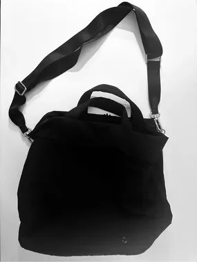 lululemon athletica | Bags | Lululemon On My Level 2l Tote Shoulder Or ...